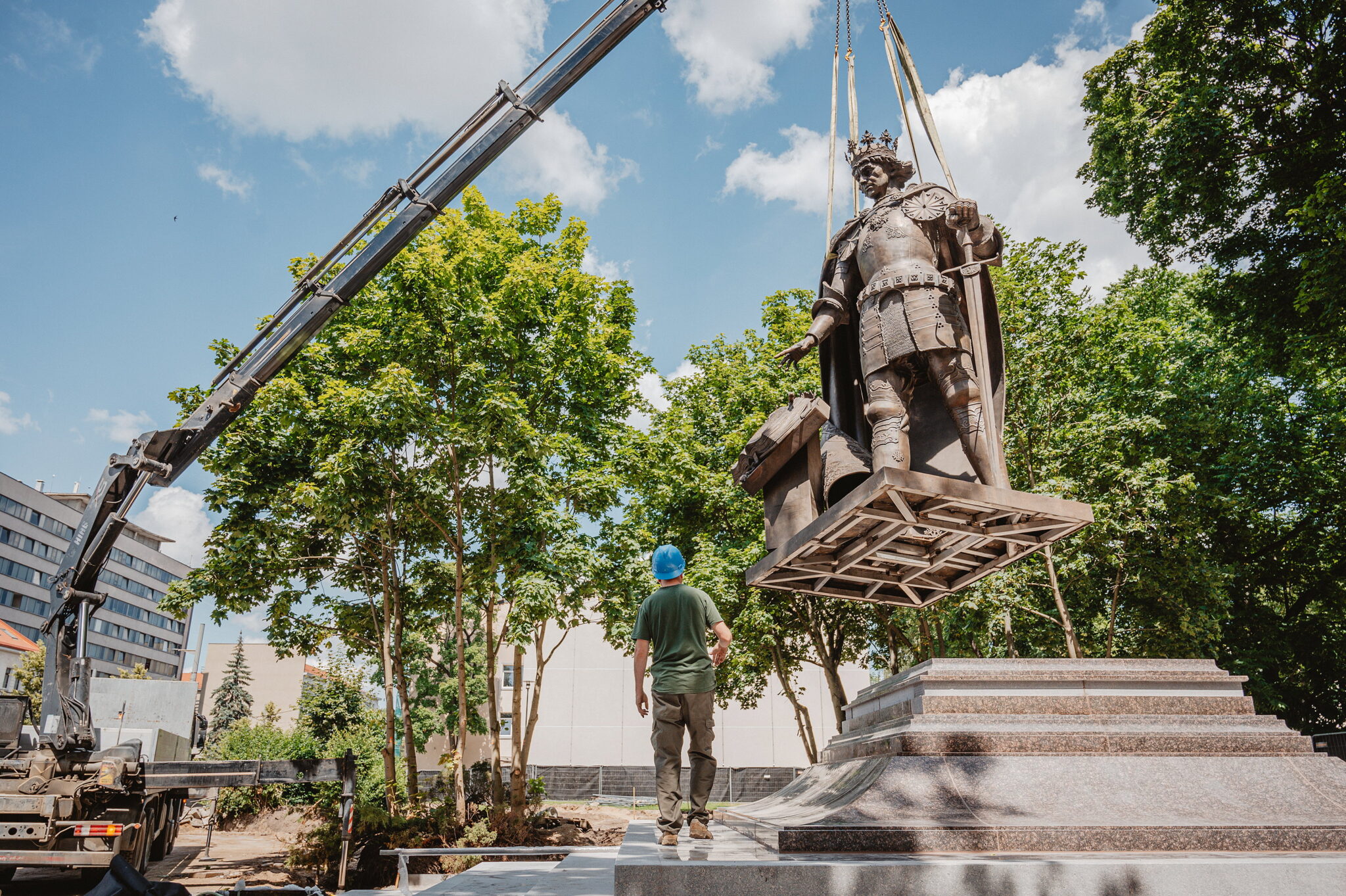 Kauno miesto savivaldybė Ramybės parko prieigas pasiekė Aleksandro Jogailaičio skulptūra